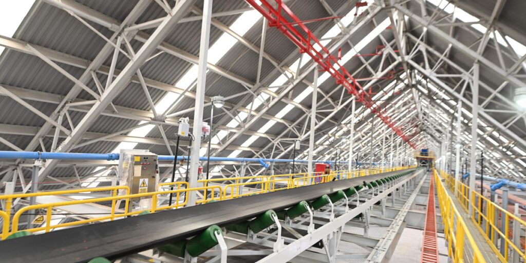 Quellaveco apuesta por la tecnología para transportar, almacenar y ...