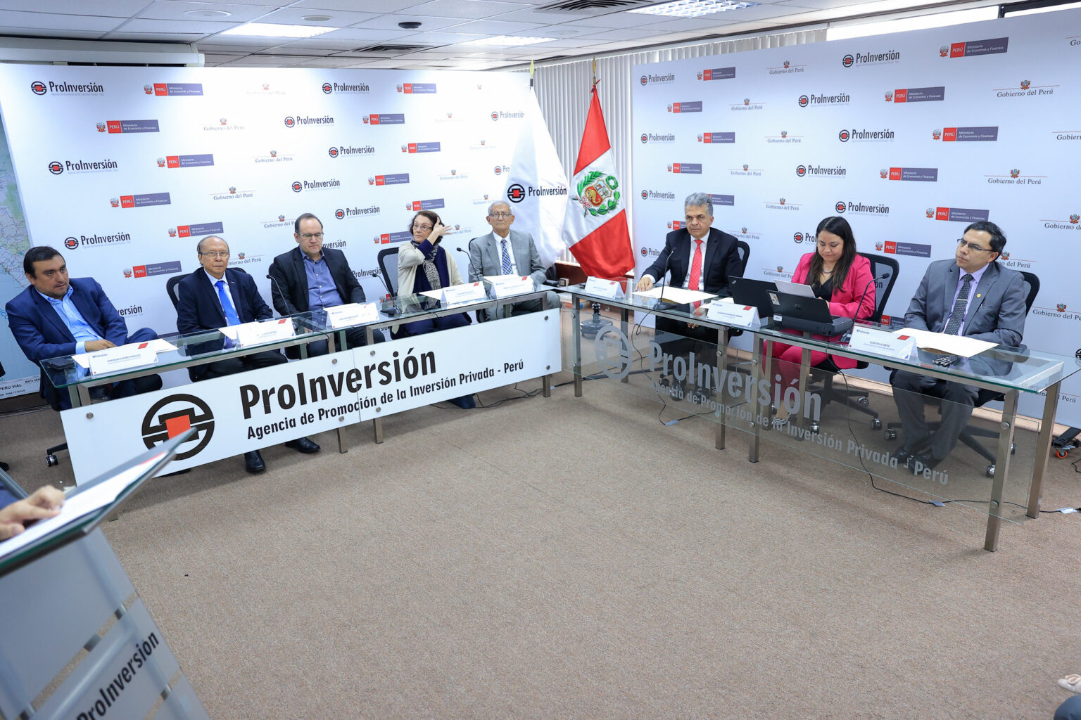 ProInversión e ISA REP impulsan la energía eléctrica en siete regiones ...