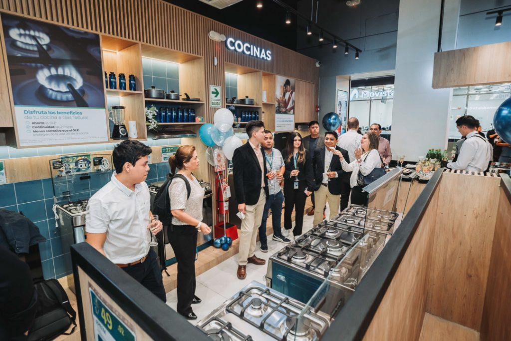 Cálidda estrena nuevo canal de ventas con tiendas en SJL e ...